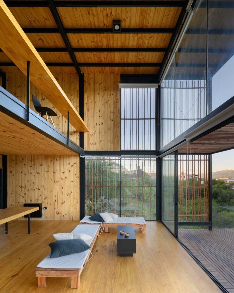Siquiman Lodge by Pablo Senmartin Architects — ARCFLY